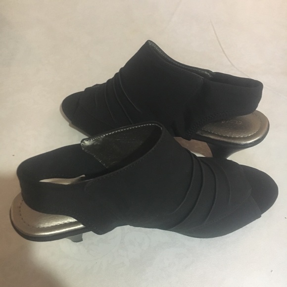 comfortview | Shoes | New Cut Out Peep Toe Sandal Booties Black | Poshmark